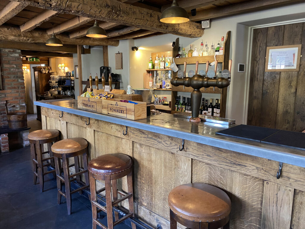 Award-Winning Inn, Pub & Venue - The Three Daggers